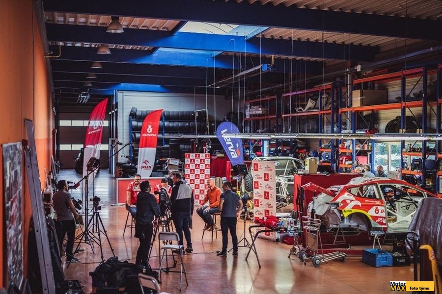 Jak vznikaly vozy Martina Prokopa a Ondry Klymčiva pro Dakar 2022 ...